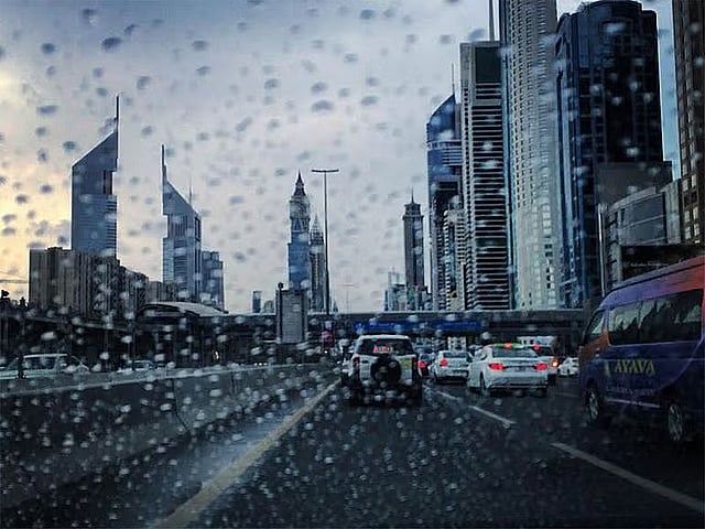 Weather Forecast Dubai: Unstable Conditions with Rain and Strong Winds