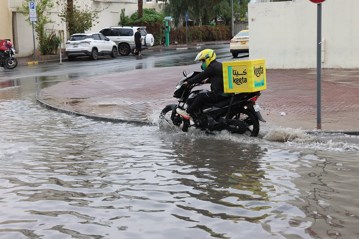 Gulf News Update: Rain Disruptions and UAE's Peak Travel Season Insights