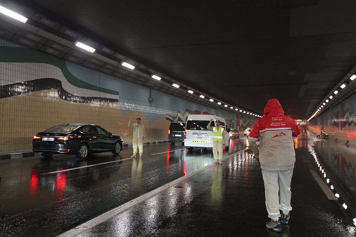 Dubai Weather Alert: RTA Manages Traffic Amid Heavy Rains and Storms