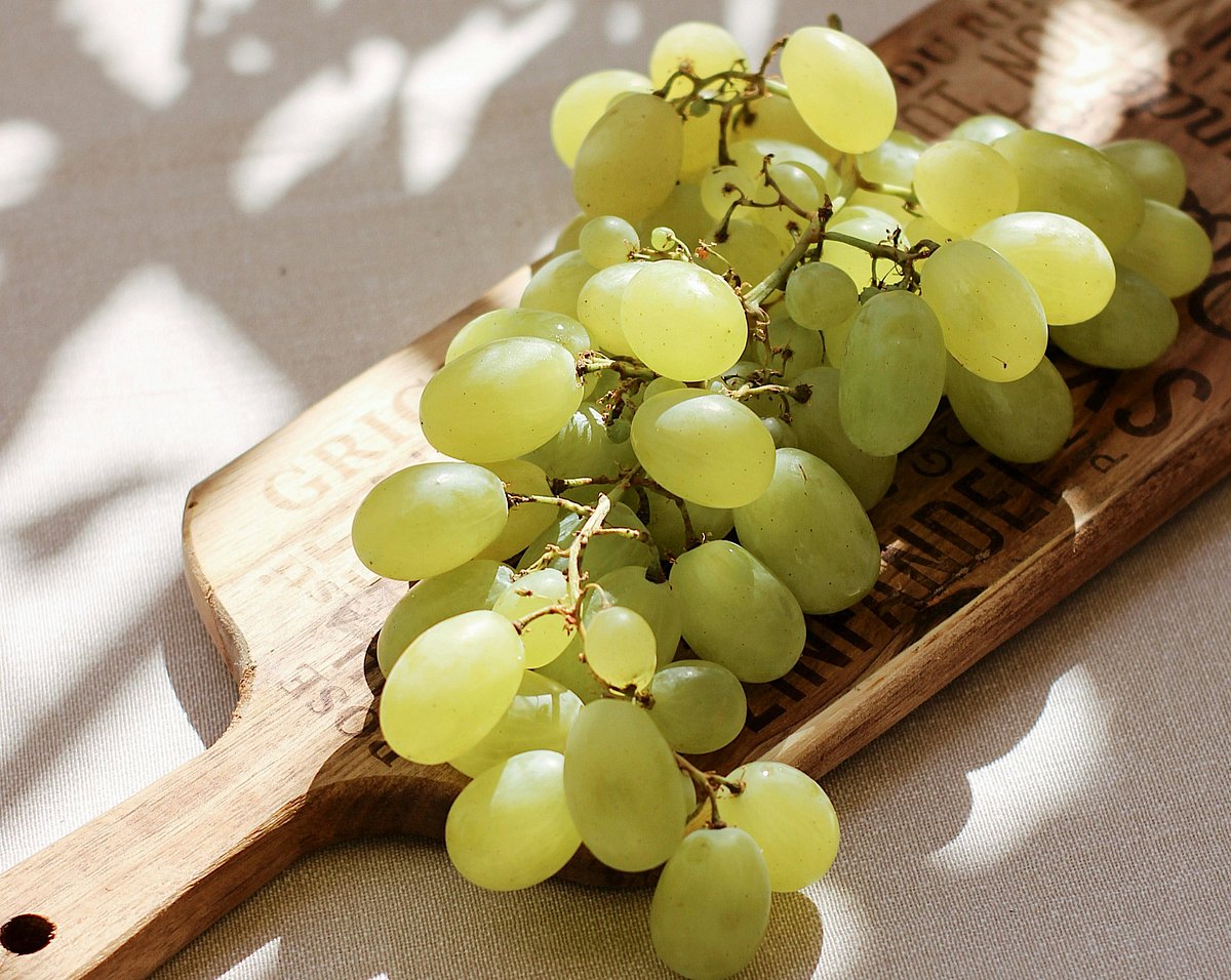 New Year Grapes: Tradition or Choking Hazard? Exploring the 12-Grape Ritual