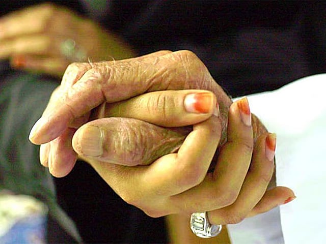 Sharjah Initiative: 'Awn 60+' Eases Access to Services for Seniors