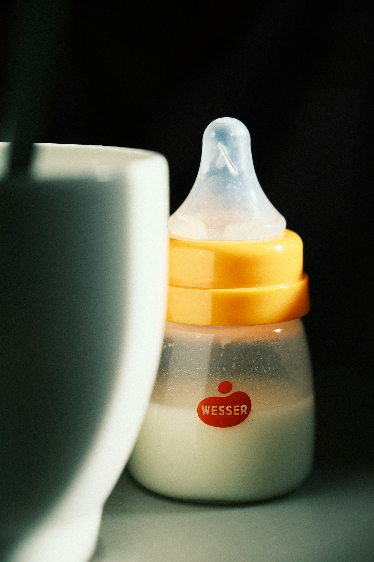 Saudi Authority Warns Against Nestle Infant Formula Due to Toxin Risk