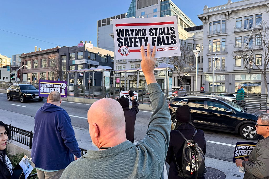 Lyft, Uber drivers protest Waymo robotaxis as California mulls more ...