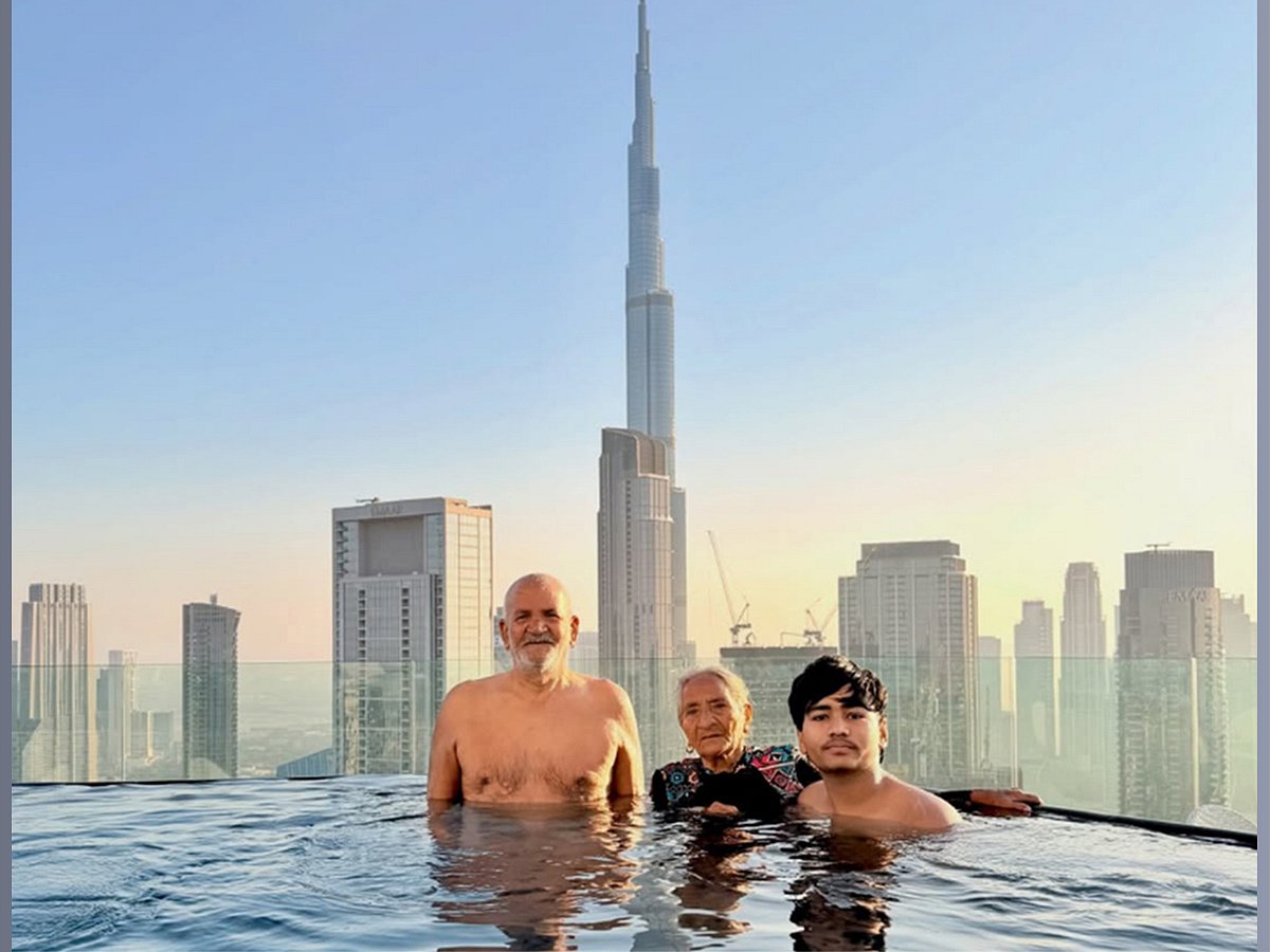 Heartwarming Video of Indian Man Taking Grandparents to Dubai Infinity ...