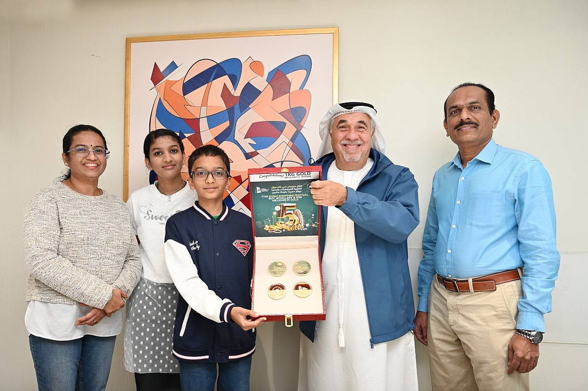 Indian Expat Boy Wins 1kg Gold in Dubai Shopping Festival Raffle