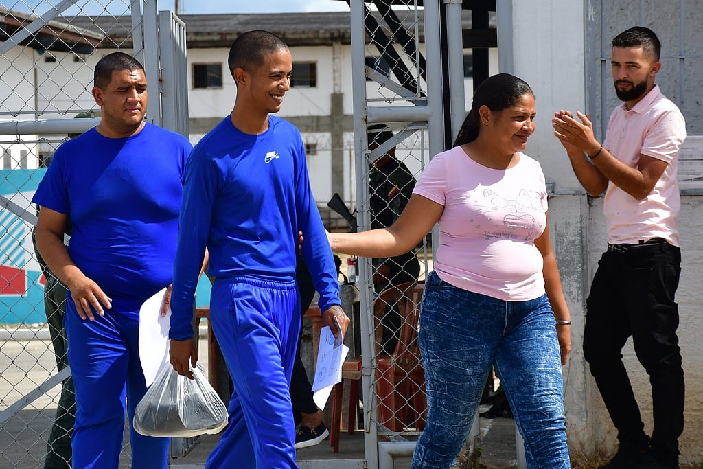 Venezuela releases dozens of prisoners in 2 days, hundreds more still ...
