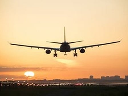 Iraq extends airspace closure amid security concerns