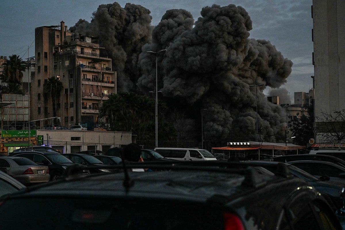 Israeli Airstrike Causes Building Collapse in Central Beirut, Killing Six