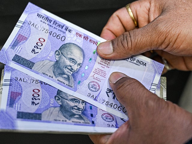 Rupee Hits Record Low Against UAE Dirham, Indian Expats Get Nearly Rs26 ...