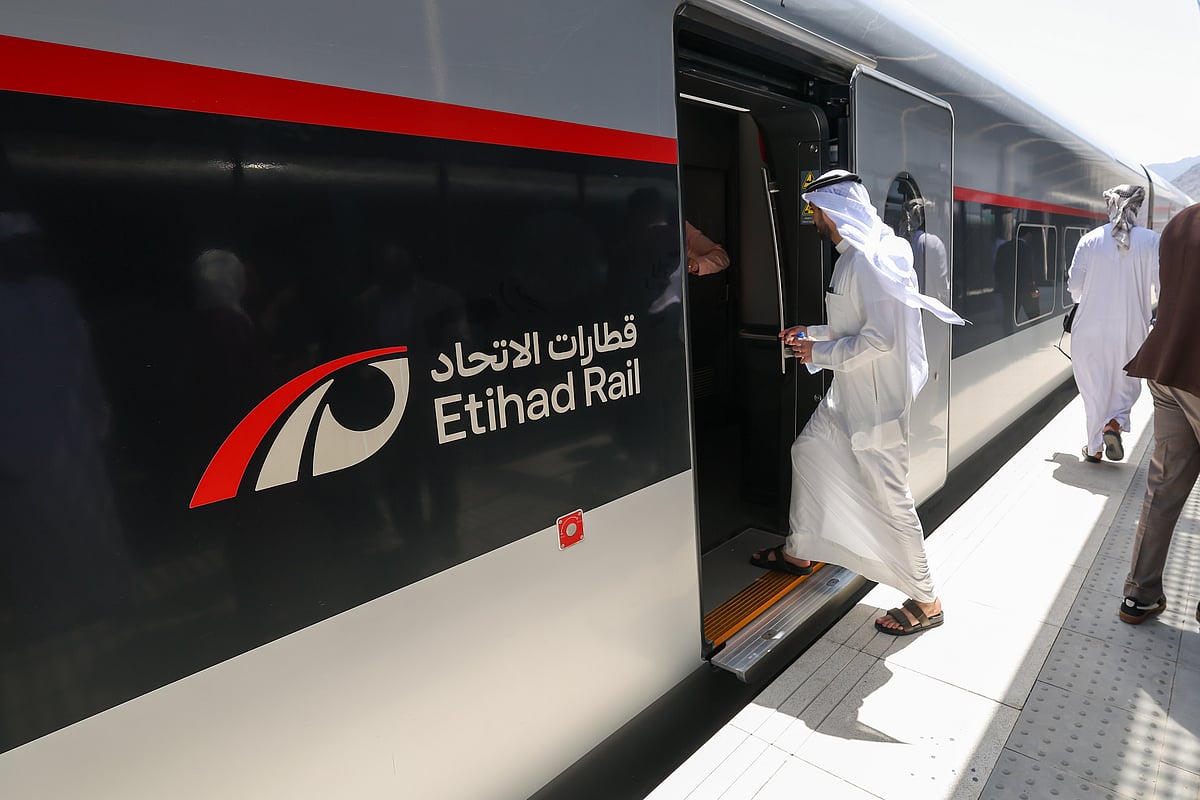 Etihad Rail Abu Dhabi–Fujairah Passenger Route Launches June 30 ...