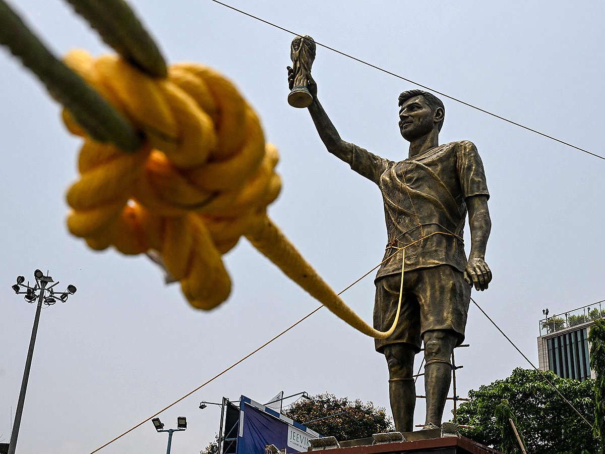 India to remove giant Messi statue over safety fears