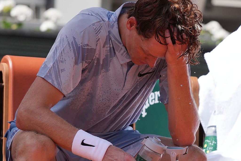 Jannik Sinner Upset at French Open 2026: Dizzy World No.1 Wilts in Heat ...