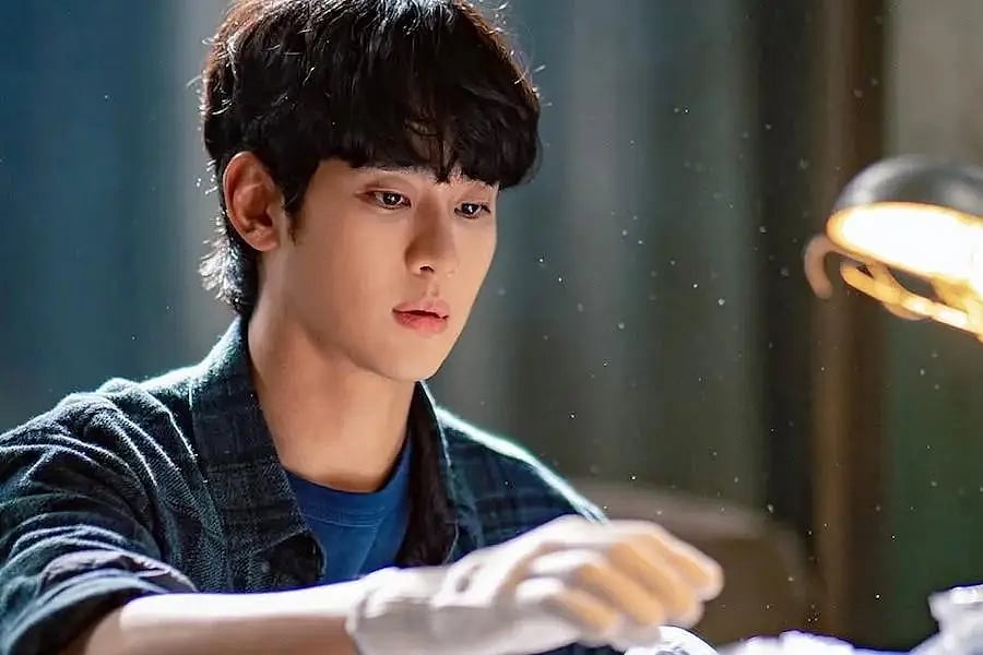 Kim Soo-hyun’s Knock Off Still Shelved on Disney+ as Police Confirm Kim ...