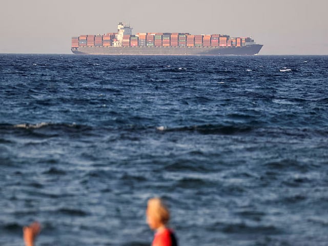 US CENTCOM disables oil tanker in Gulf of Oman over alleged blockade ...