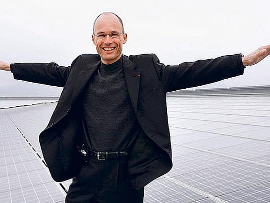 Activist aims to fly around the world on solar power