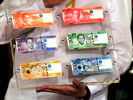 Philippines in uproar over error-filled peso bills