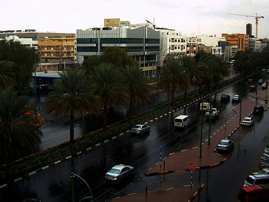 Al Ain outskirts receive light rain