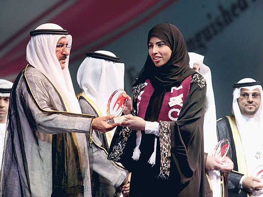 Hamdan honours achievers in field of education