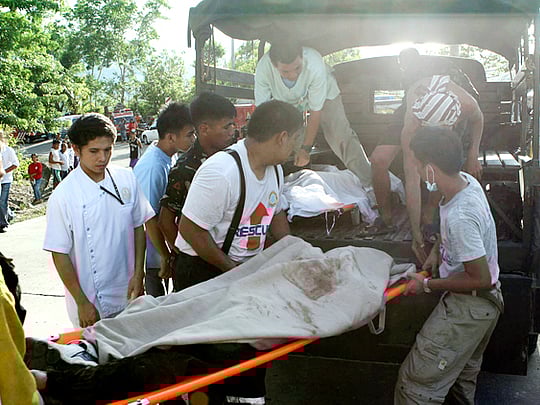 Philippine bus crash kills 21, mostly Iranians