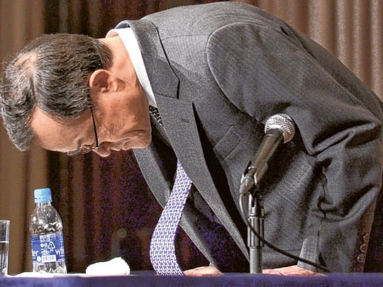 Olympus fee scandal linked to ex-banker who shuffled losses