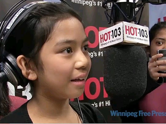 Lady Gaga invites young Filipino for duet