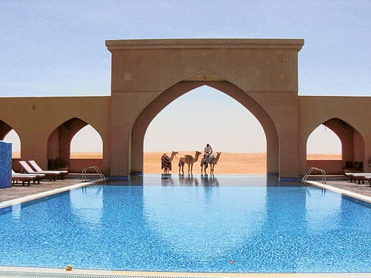 Exploring the desert resort Tilal Liwa Hotel
