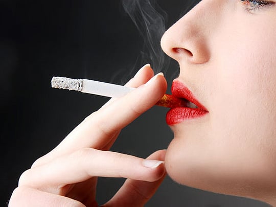 Security guards can call cops to stop smoking in Dubai malls