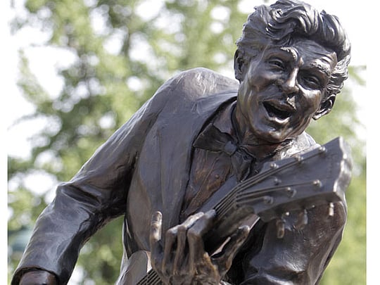 Legendary rocker honoured with a statue