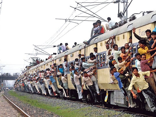 Passengers push train to resume onward journey