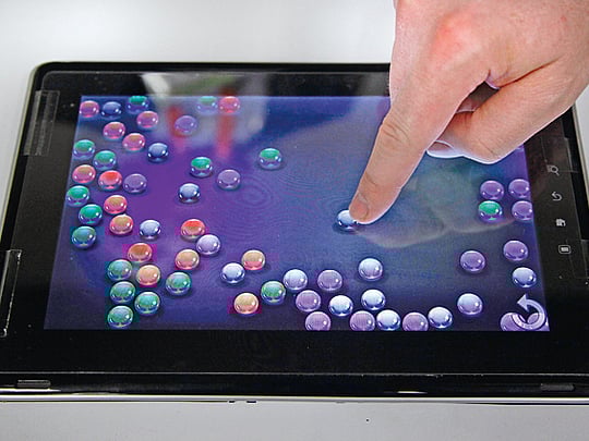 iPad neck pain more common among women: Study