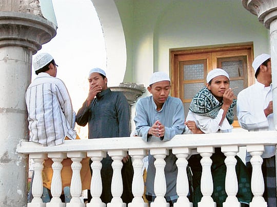 Studying Islam amid the strife in Yemen