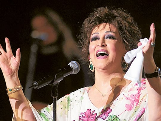 Algerian singing icon Warda dies in Cairo