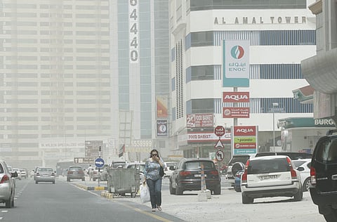 UAE Weather Update: Falling Temperatures, Cloudy Skies, and Rain Expected