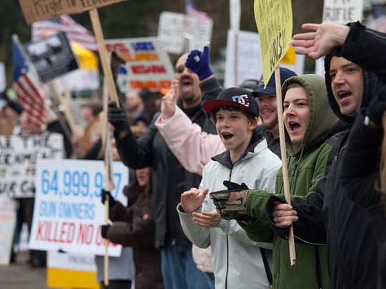 Thousands rally in US to defend right to own firearms
