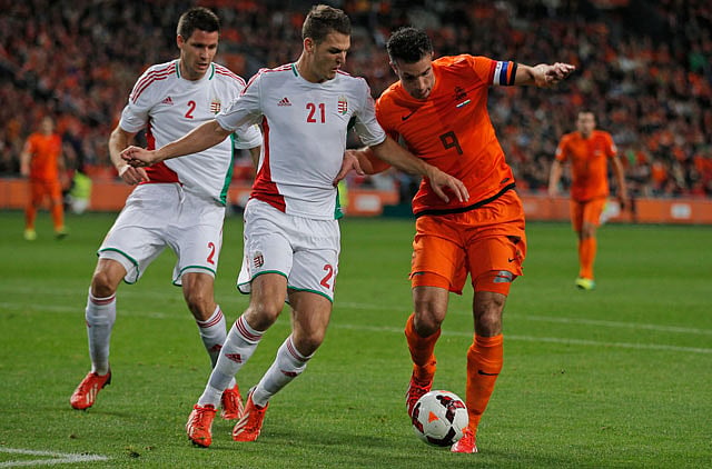 Robin van Persie becomes Netherlands’ all-time top scorer