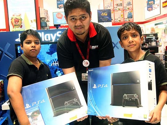 PlayStation 4 launch in UAE: thousands flock to Dubai Mall