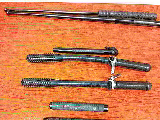 Dubai Customs seizes 3,200 sharp-edged weapons in 15 months