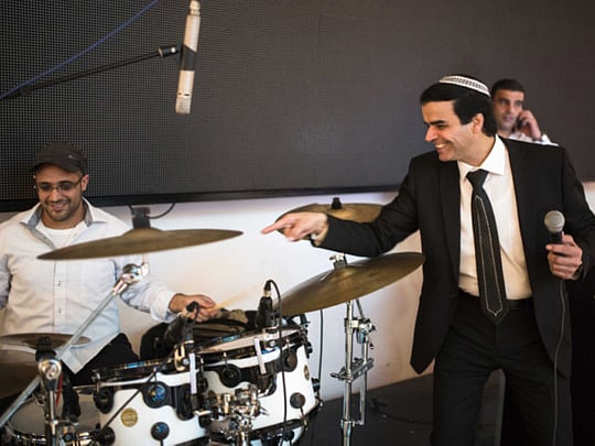 Israeli singer proves surprise hit in Yemen