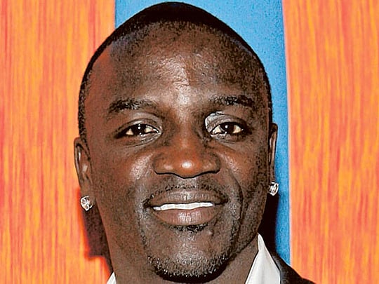 Rapper Akon looks to bring electricity to homes in Africa