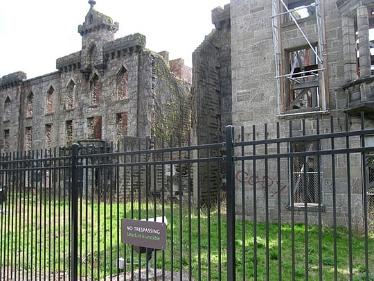 Forgotten vials of smallpox found in storage room