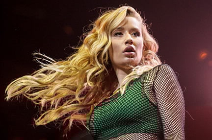 Iggy Azalea rise tests music industry on race, gender