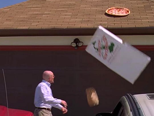 ‘Breaking Bad’ fans toss pizzas at Walter house