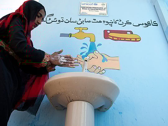 Unicef warns lack of toilets in Pakistan tied to stunting