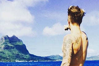 Justin Bieber Apologises For Nude Photograph