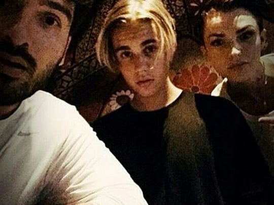 The ’90s middle-part — who did it best?