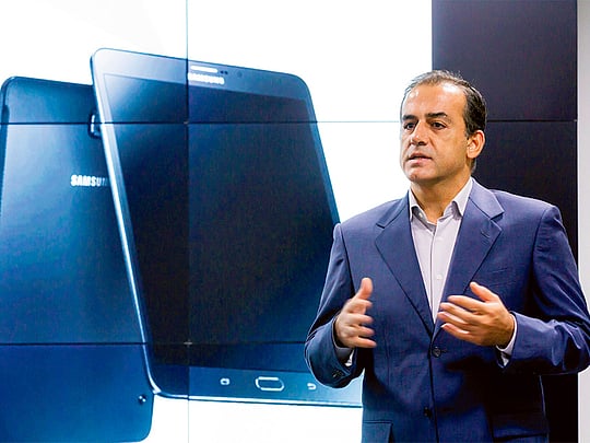 Samsung launches slimmest, lightest tablets