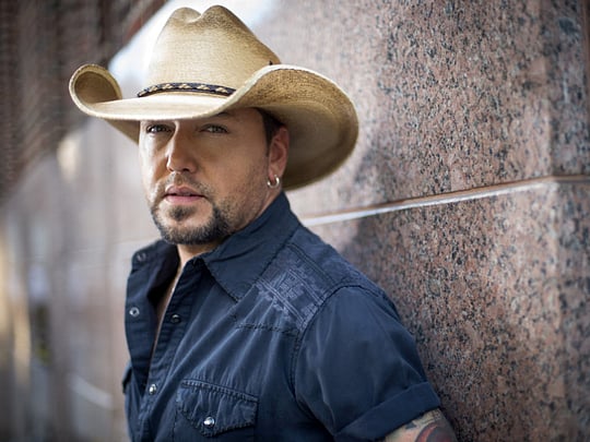 Jason Aldean shuns streaming, tops charts with new album