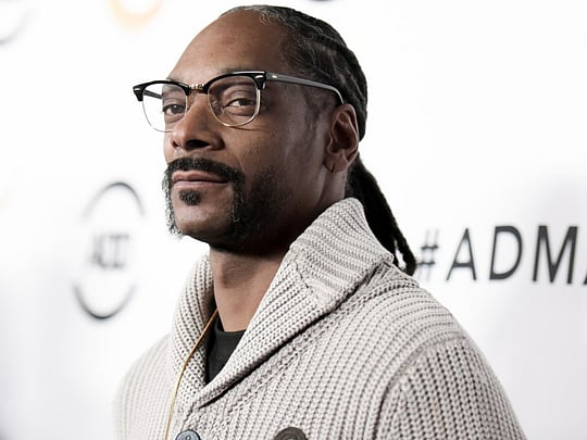 Snoop Dogg, the nature commentator