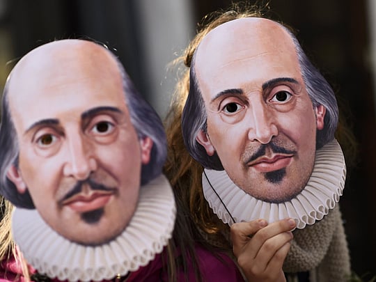 To read, or not to read — the relevance of Shakespeare