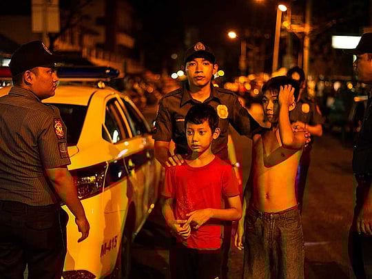 Curfew for minors in Manila welcomed by expats